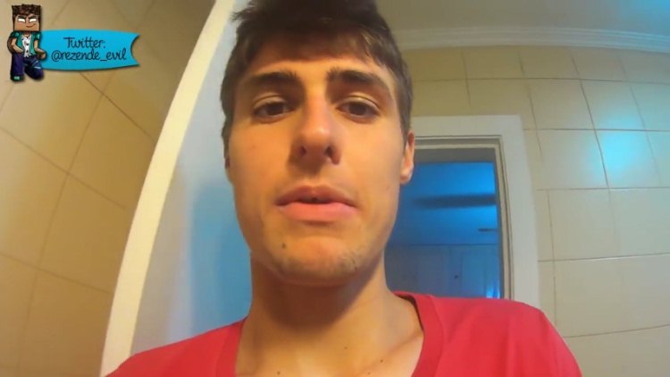 Saiba Mais Sobre O Youtuber Rezendeevil Dono Do Maior Canal De Games