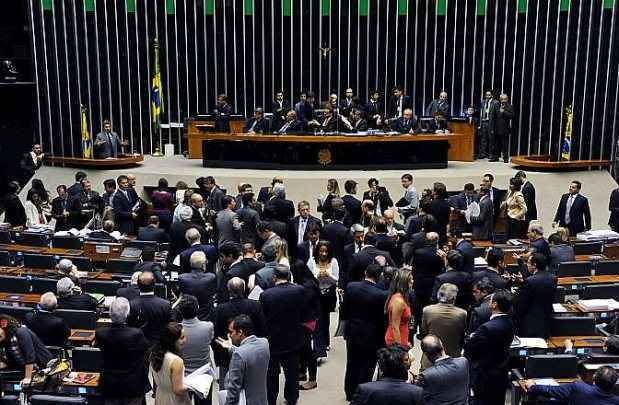 Você sabe o que faz um deputado federal? - Atualidades