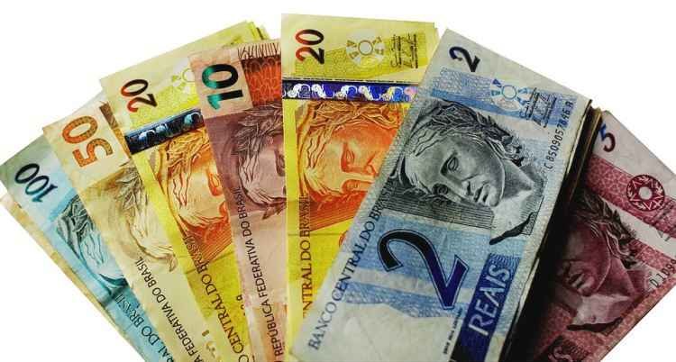 Salário mínimo de 2019 deve passar de mil reais - Atualidades